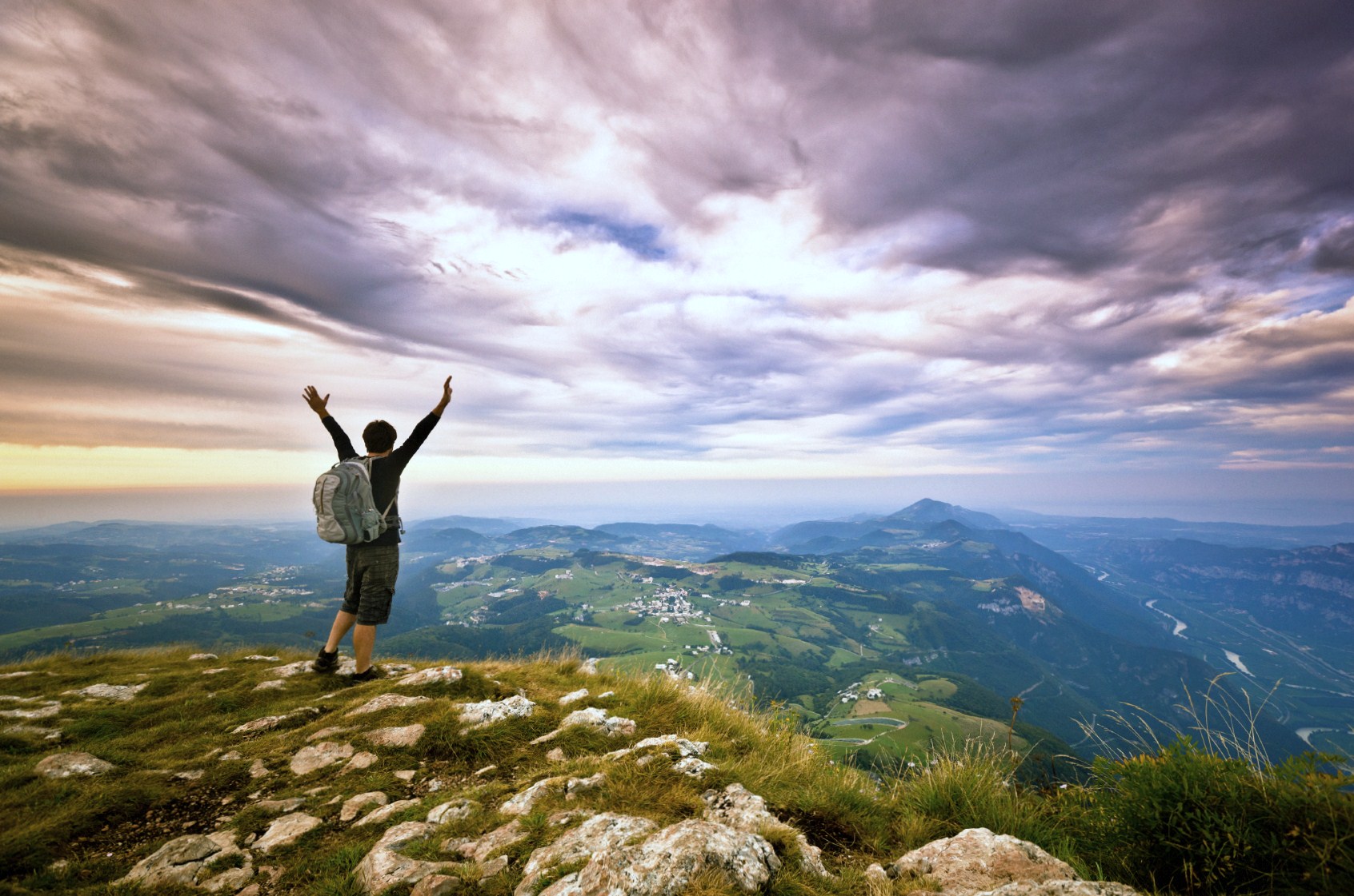 Lead Your Team To Endless Victory